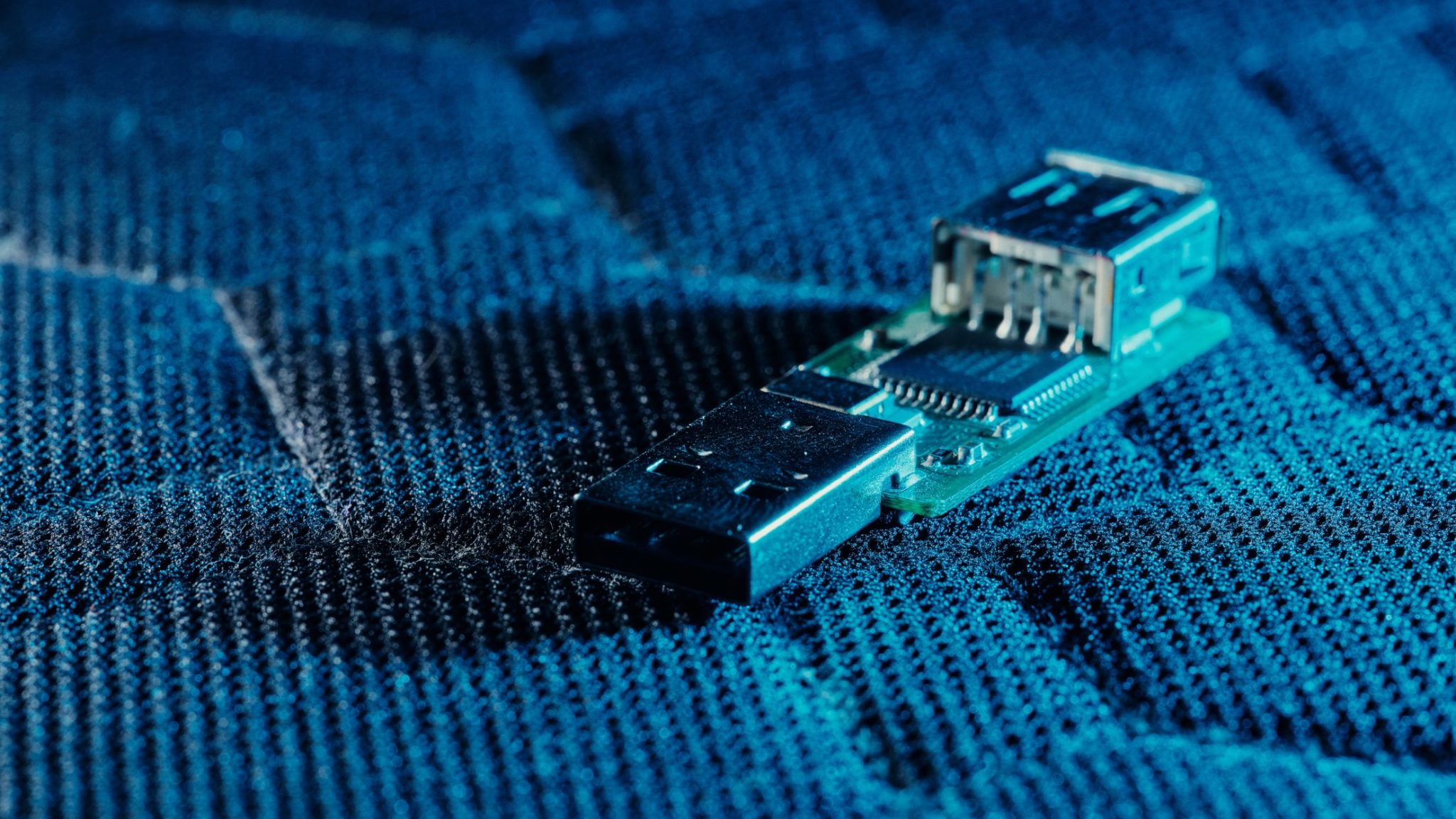 A USB keylogger to record keystrokes | Integra Sources